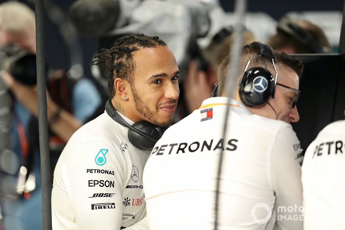 Hamilton szerint erőben nem bírt a Mercedes a riválisokkal
