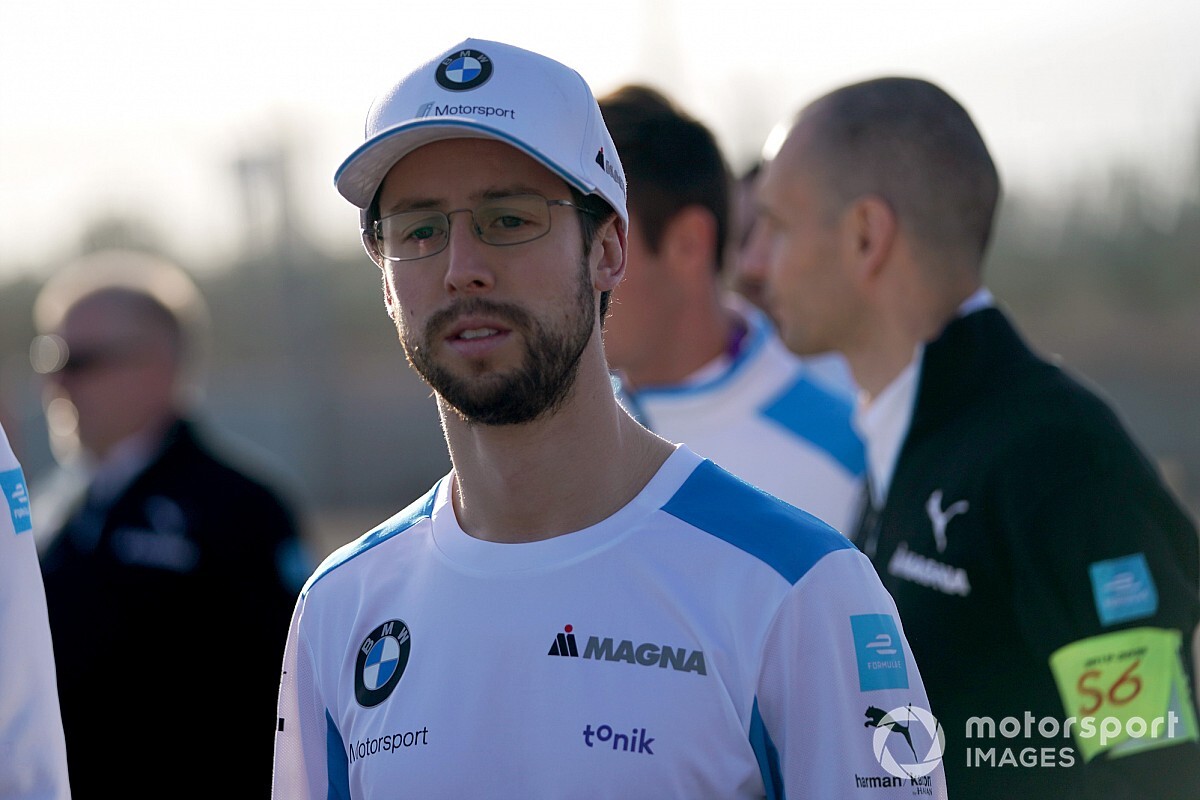 Alex Sims kalauzol el minket egy körre a Formula E monacói pályáján