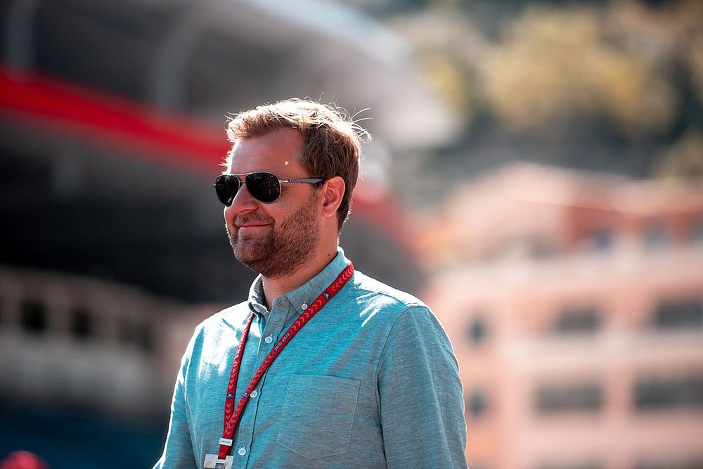 Formula E commentator Nicholls sacked over "inappropriate behaviour"