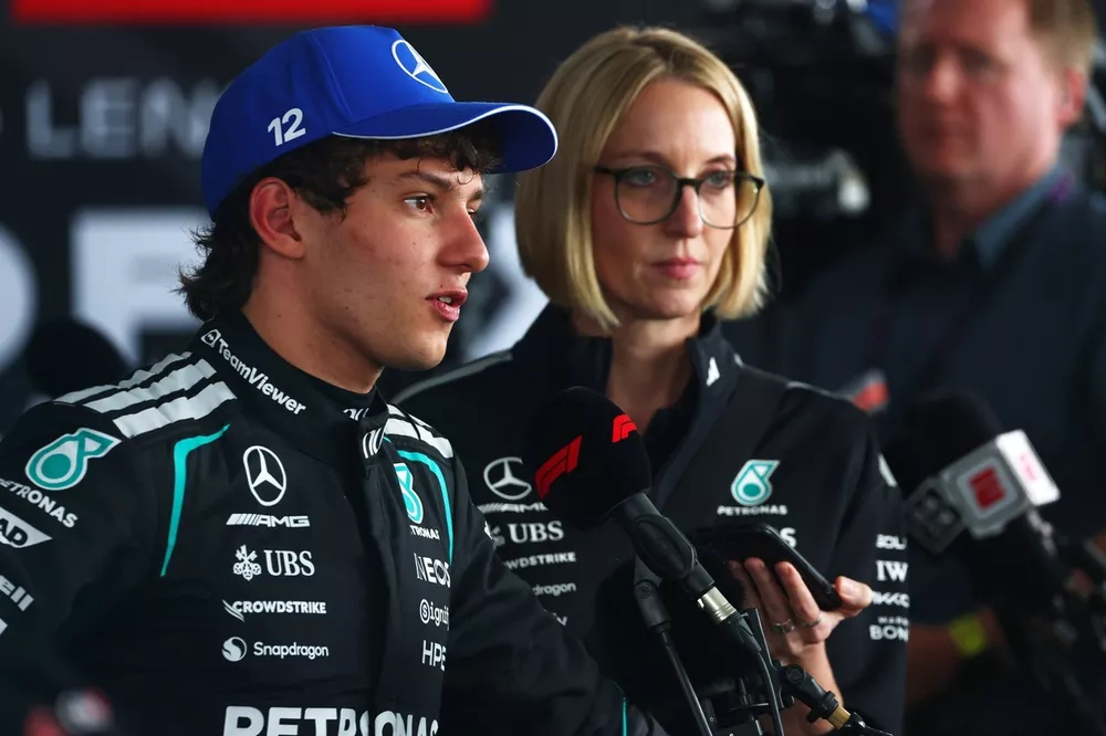 Martin Brundle hails Kimi Antonelli's "quite extraordinary" Mercedes ...
