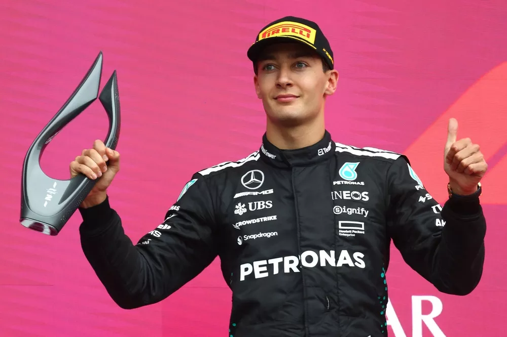 The factors behind George Russell's Mercedes F1 contract delay
