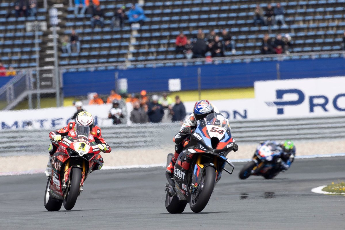 SBK | Assen: Toprak beffa Bautista e trionfa in Gara 2