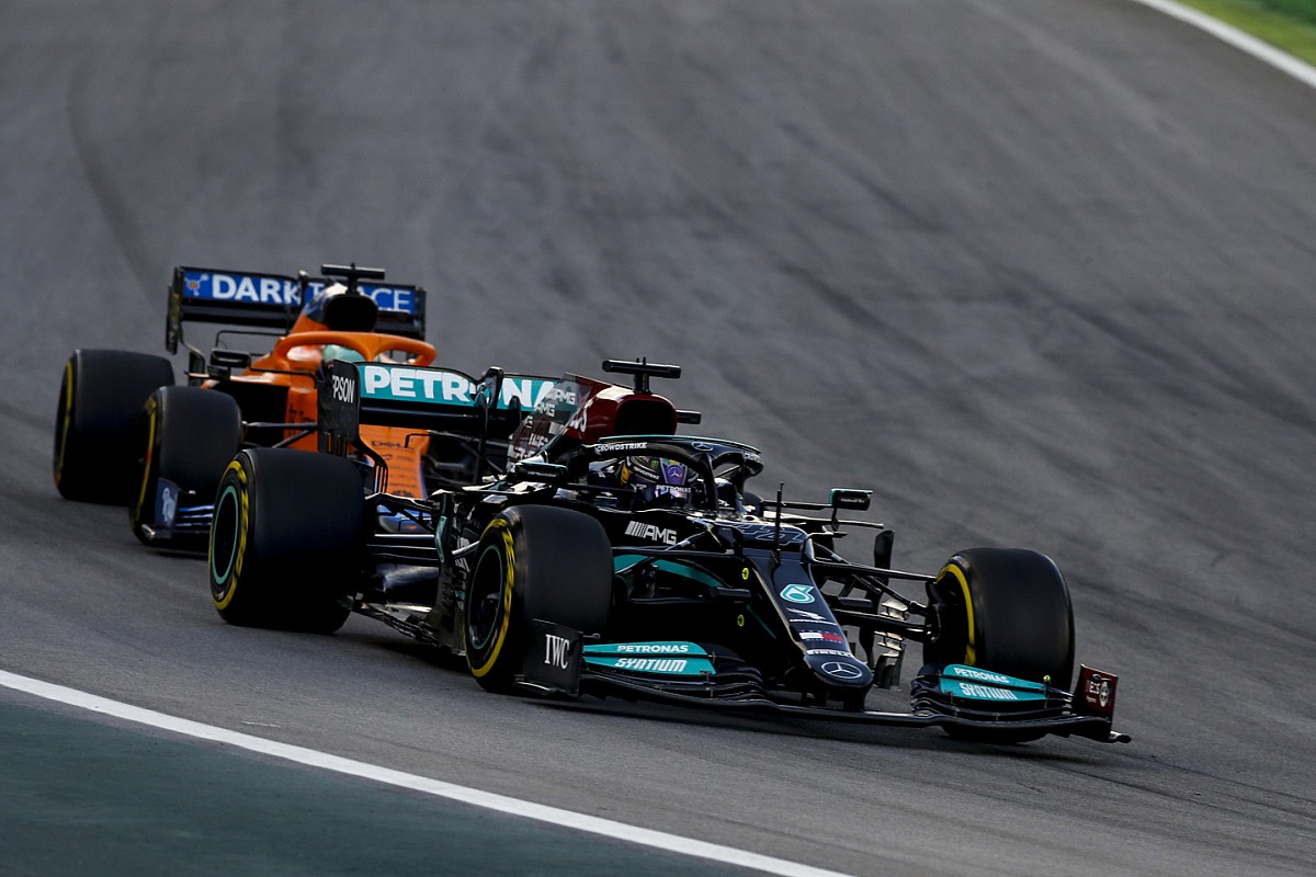 Red Bull will "keep an eye" on Mercedes wing after "mind-boggling" speed