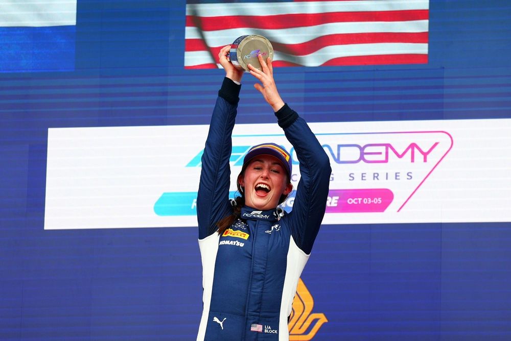 Lia Block celebrates maiden F1 Academy win after restart masterclass