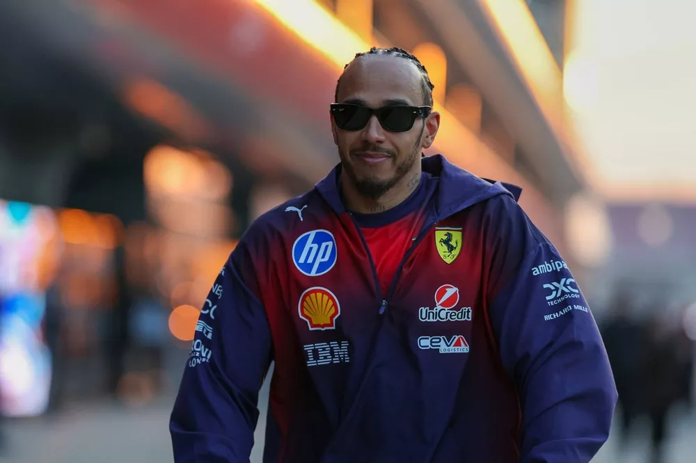 Lewis Hamilton left baffled by surprise Richard Hammond message ahead ...