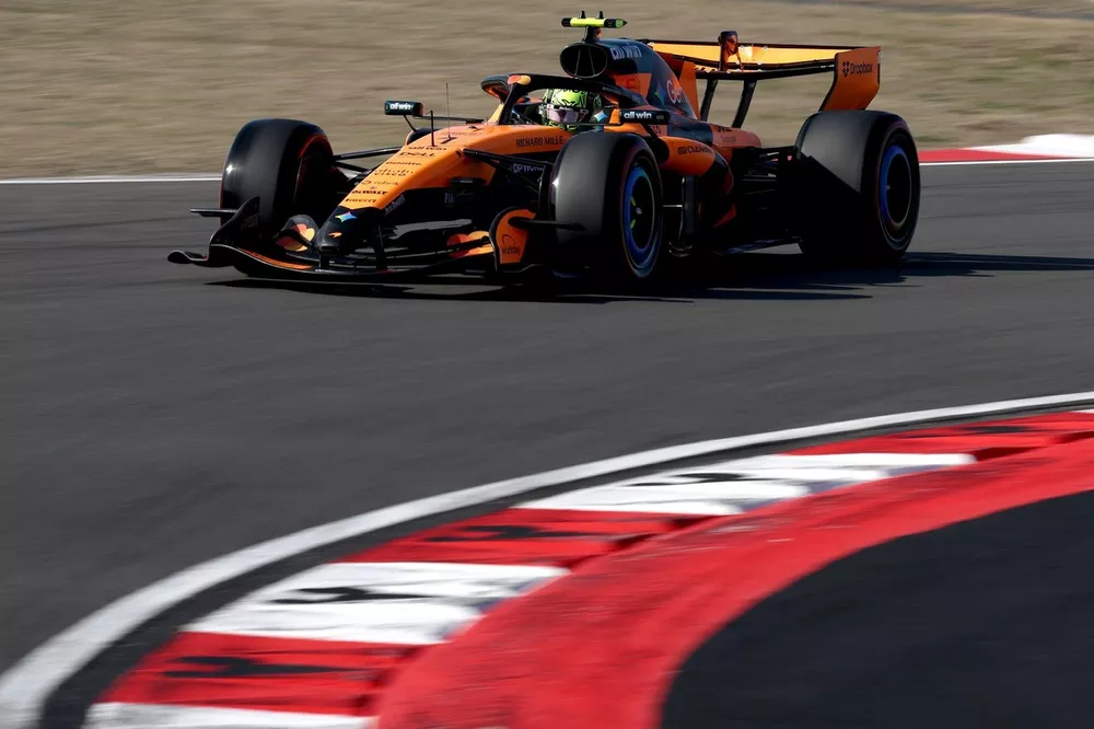 McLaren suffers F1 Chinese GP disaster as Lando Norris and Oscar ...