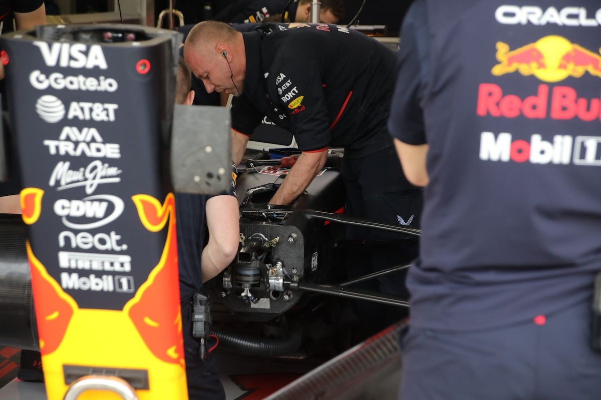 „Nagyon kockázatos” lépést lát a Red Bull az F1-es riválisánál