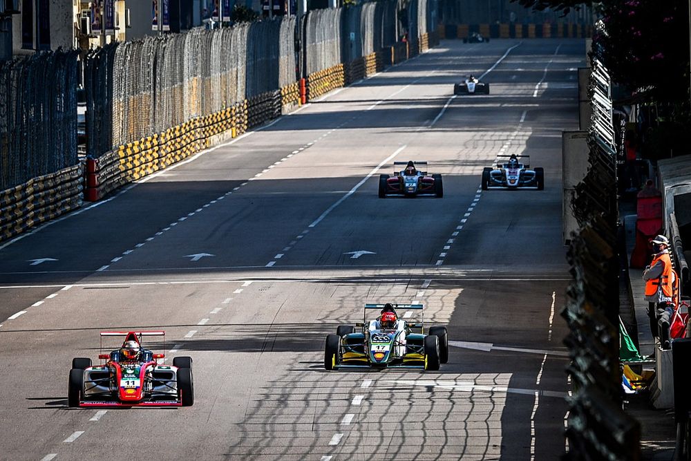 Leong beats hard-charging Chang in Macau GP Race 1