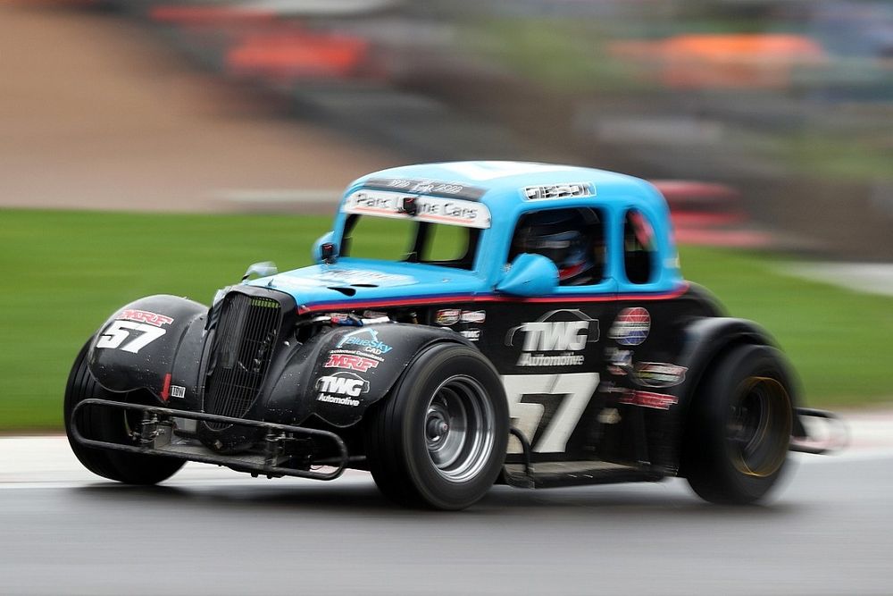 Gibson grabs fifth in Autosport National Driver Rankings