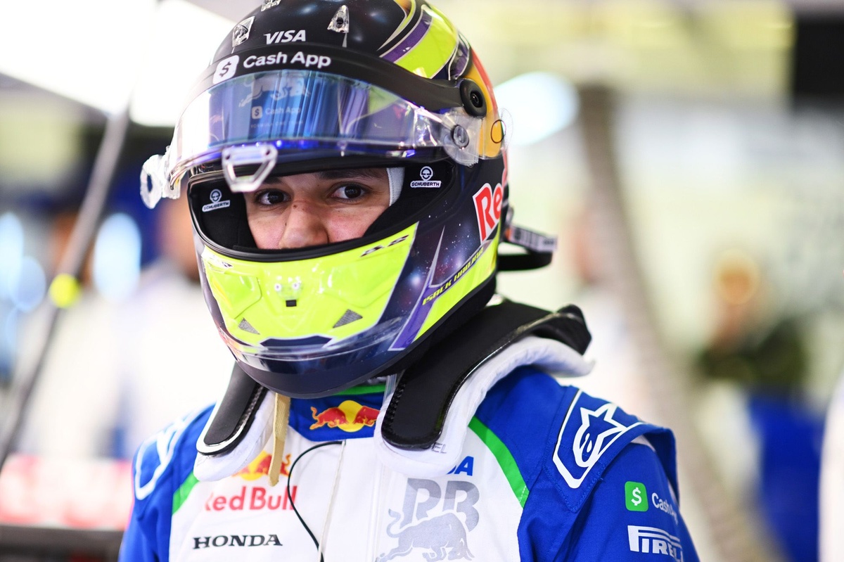 F1. Udany „pierwszy dzień w szkole” Hadjara