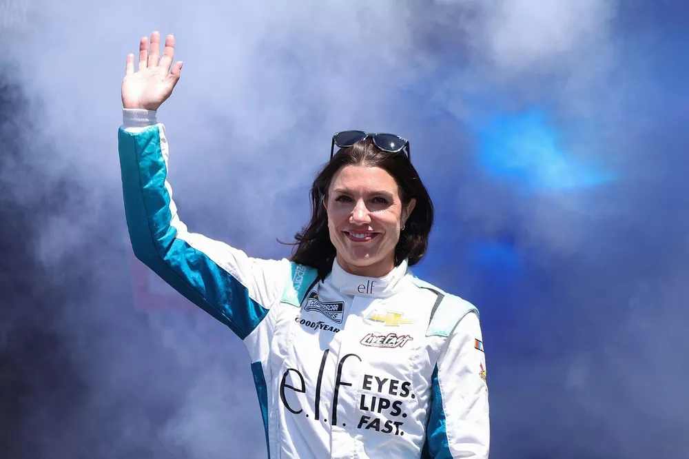 Katherine Legge will make Indy 500 return in HMD Motorsports with AJ ...