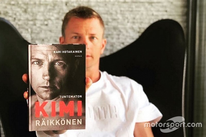 Hamarosan érkezik Kimi Raikkönen hivatalos életrajzi könyve