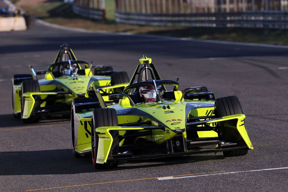 模擬レースはポルシェがワンツー！ フォーミュラEハラマテスト3日目、最速タイムはベックマン