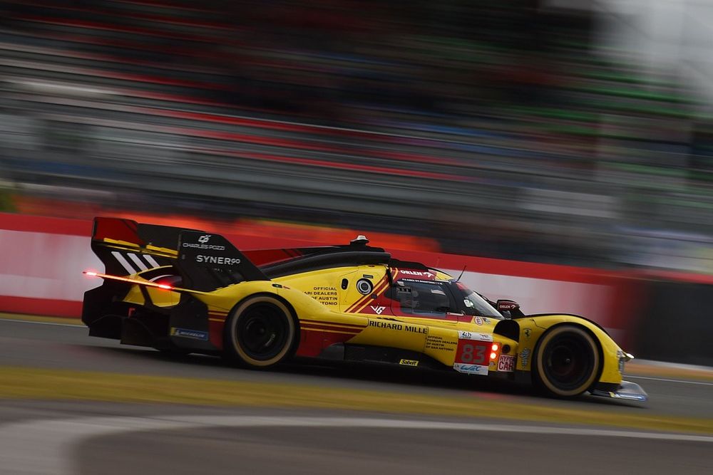 24H Le Mans, 6H: Ferrari lidera con el #83 en el caos con la lluvia
