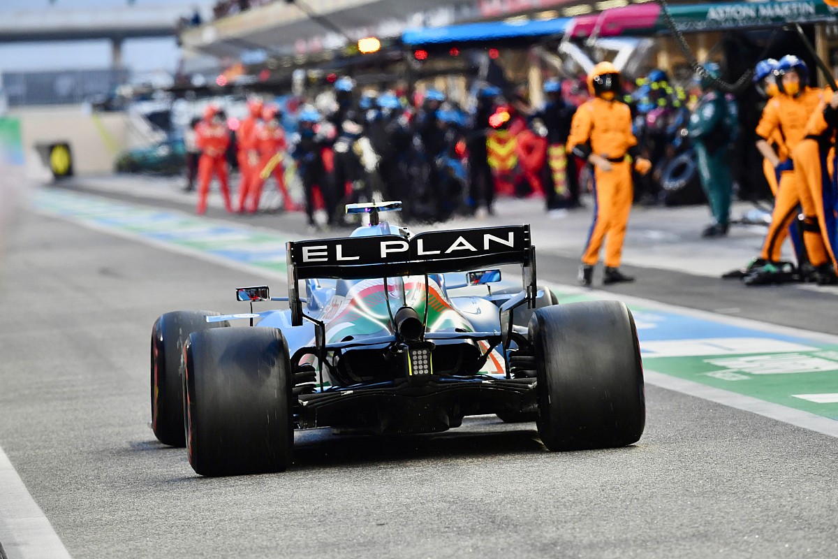 Renault pushing performance over reliability with new split-turbo F1 engine
