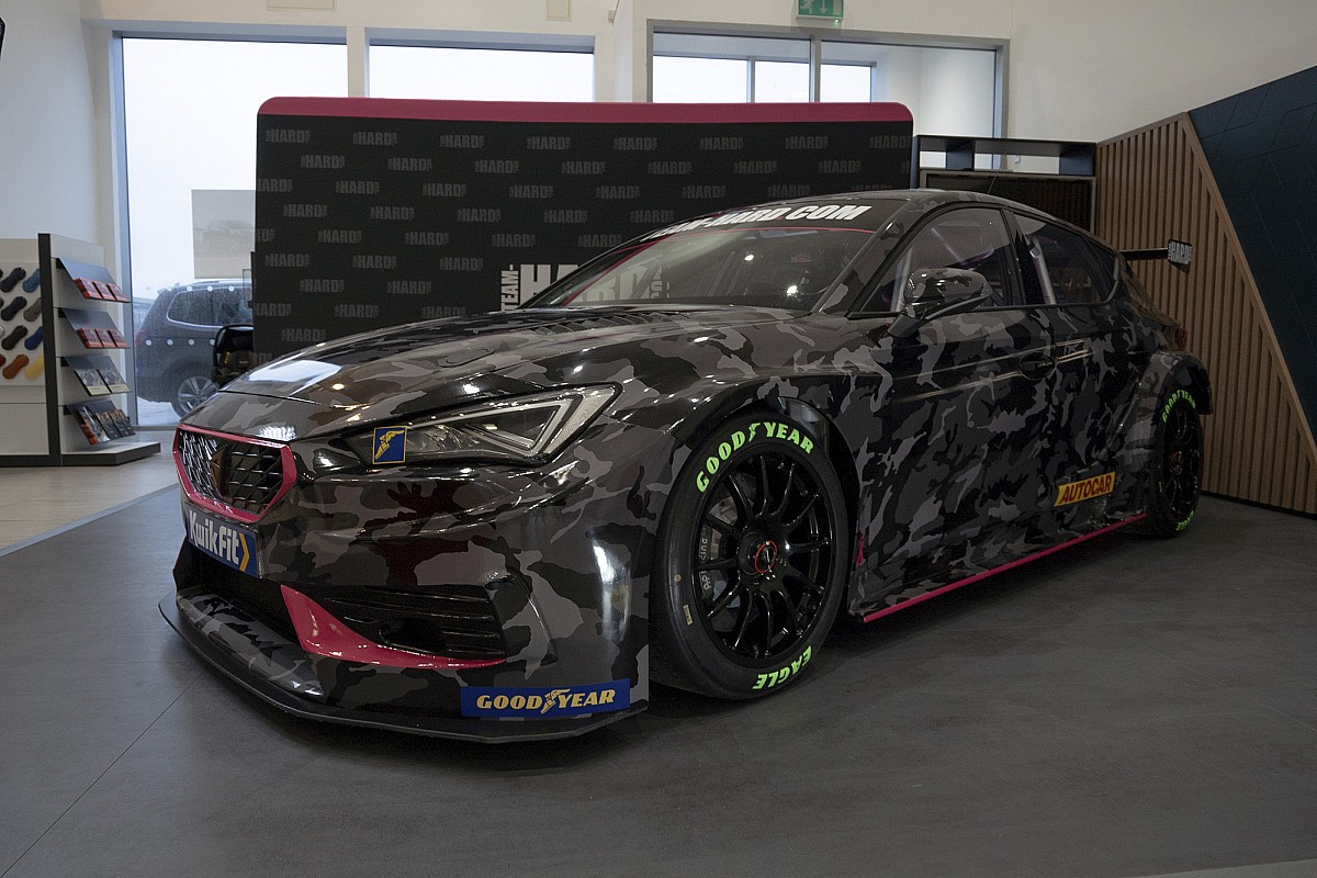 Team Hard reveals new BTCC Cupra car