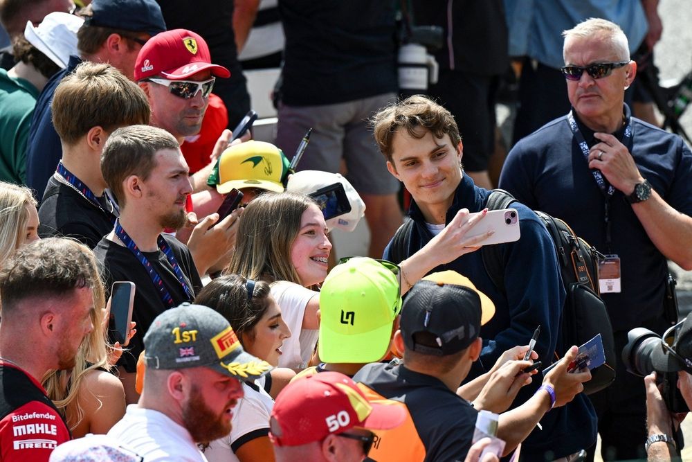 Kuroishi onlyfans she was residing in a hotel I knew well