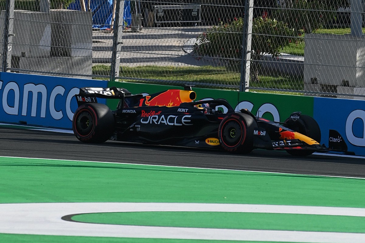 Suudi Arabistan GP 1. antrenman seansı: Verstappen hızlı başladı!