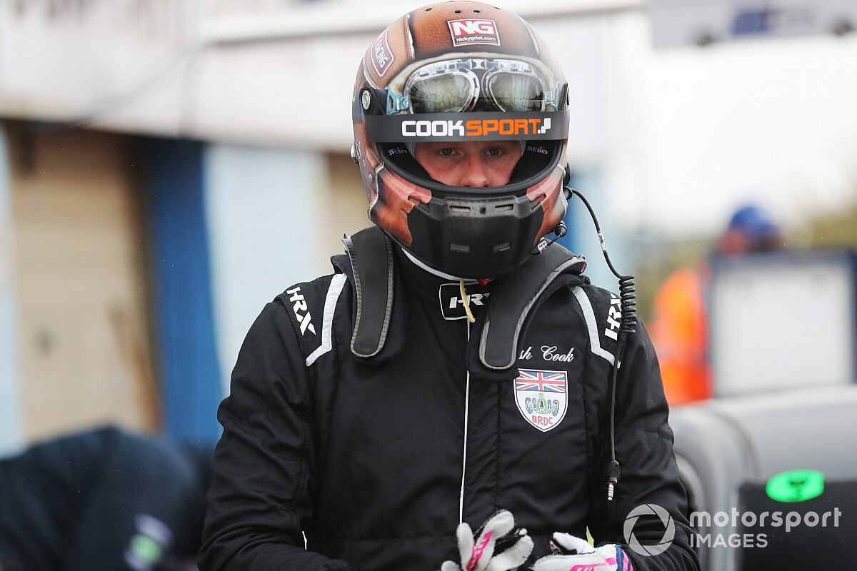 Thruxton BTCC: Cook draws first blood in Race 1 opener