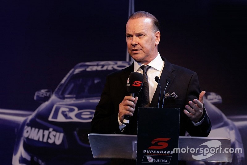 Larkham returns as Supercars pit reporter