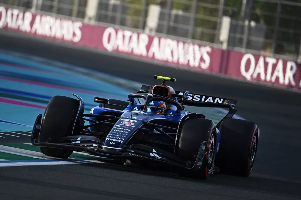 Carlos Sainz happy with Williams progress after outqualifying Alexander ...