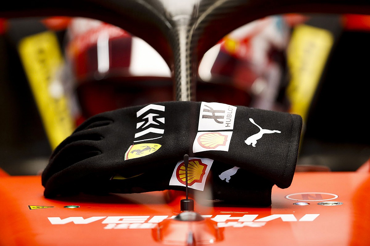 F1 drivers trial prototype gloves after Grosjean crash