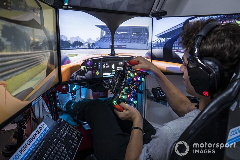 Norris gets more nervous in sim racing than driving an F1 car