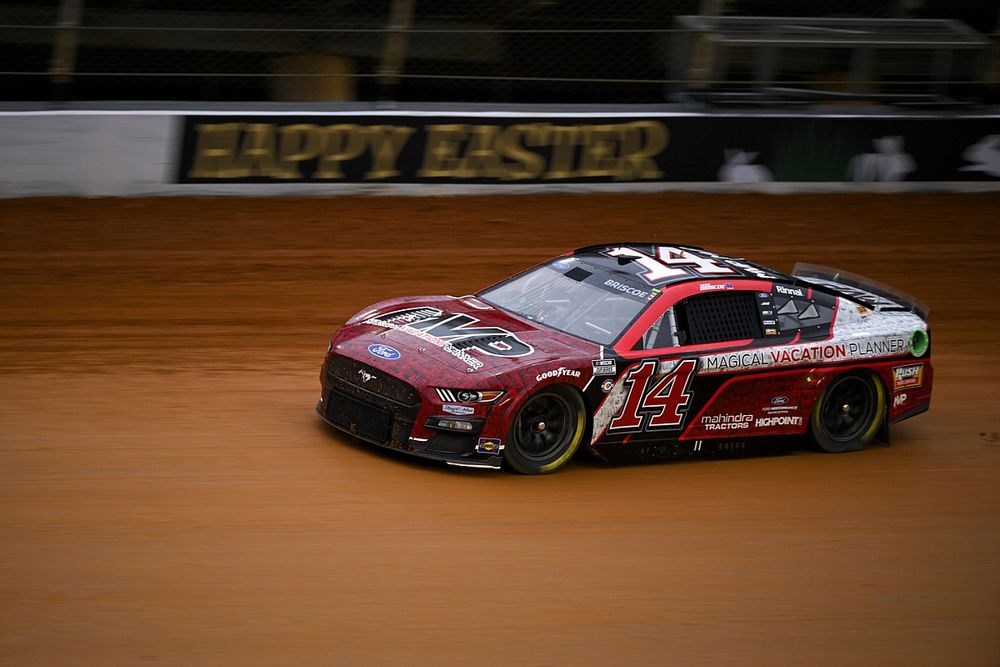 Late-race error dims Chase Briscoe's season's best finish