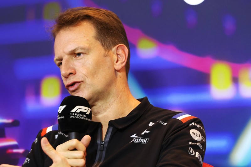 Über sich selbst gestolpert: Alpine feuert CEO Laurent Rossi!