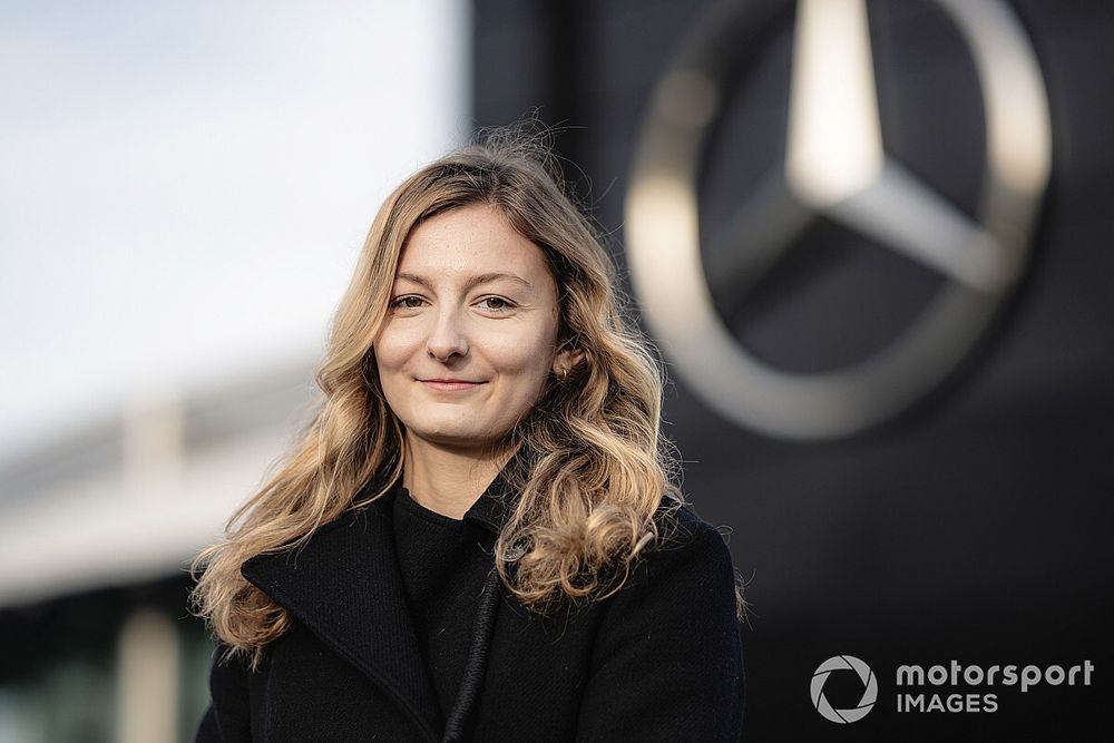 Iron Dames: Pin diventa Junior Mercedes e correrà in F1 Academy