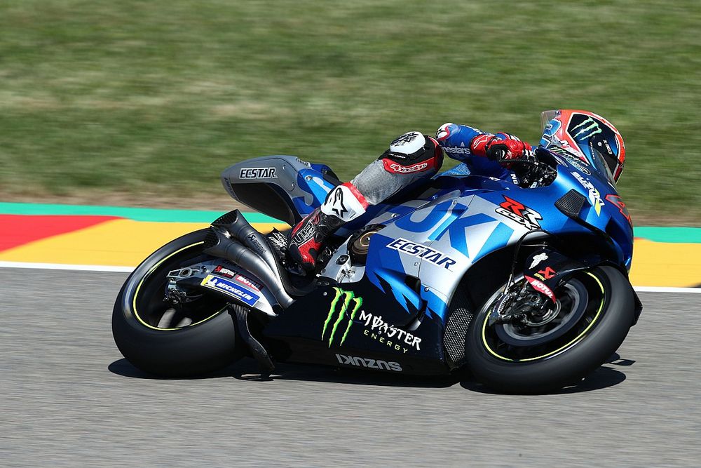 Suzuki: Rins doing “what we asked of him” amidst MotoGP crash run