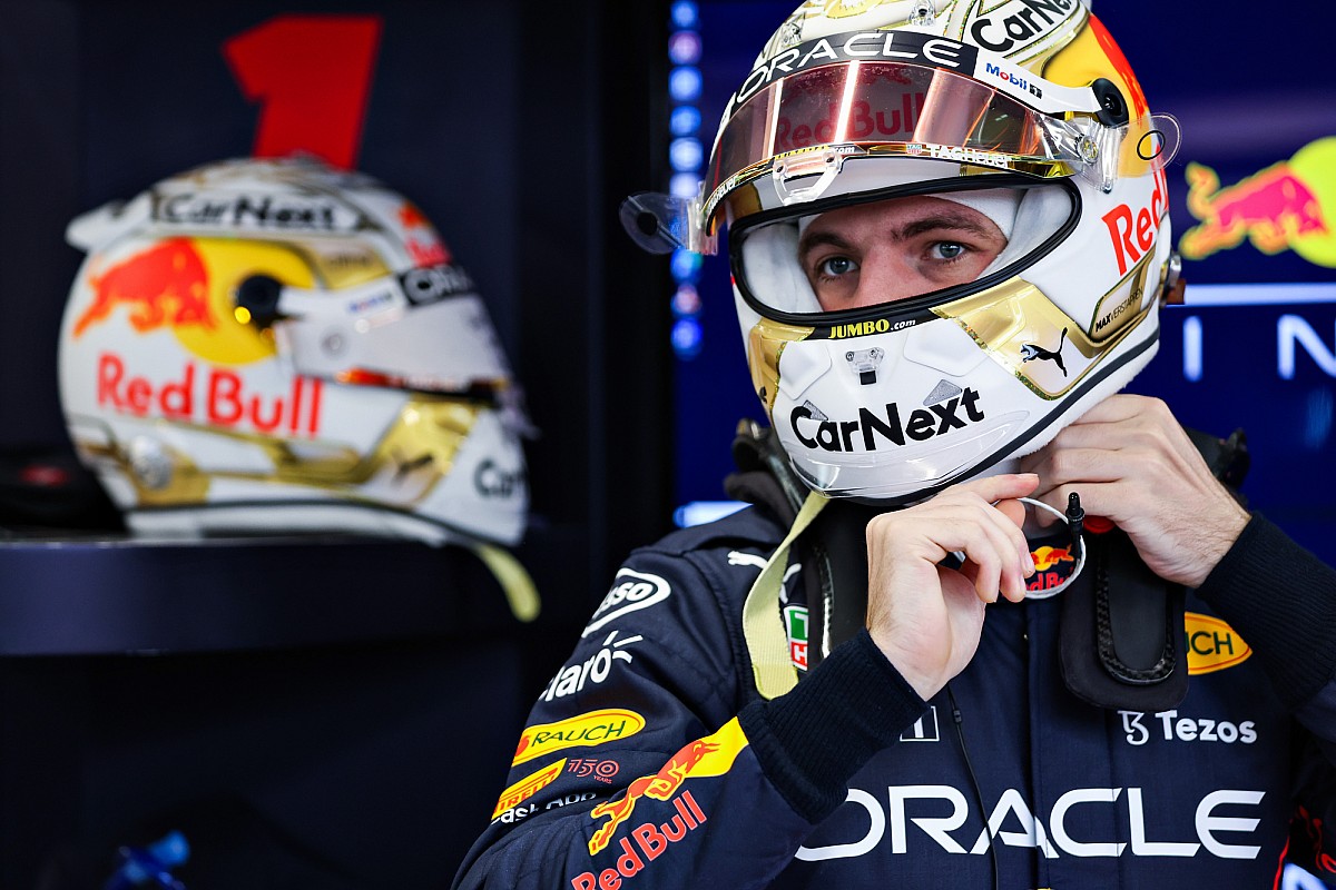 'Astronomisch salaris Verstappen met nieuw Red Bull-contract'