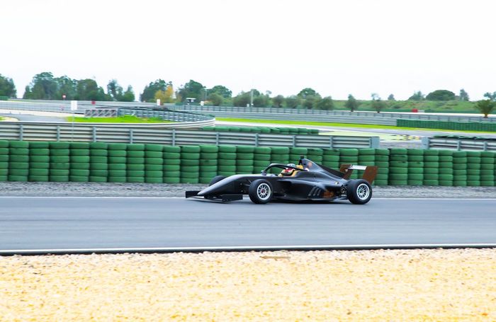 Fotos: el TC Racing de Courtois y Merhi ya ha completado sus primeros test