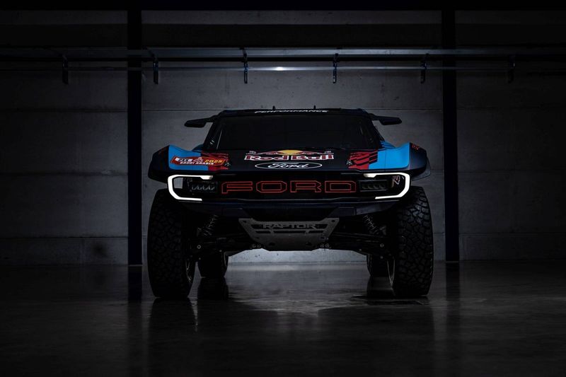 Ford presenta en Goodwood su Raptor para el Dakar 2025