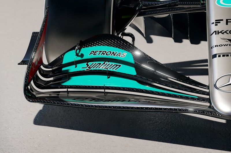 梅赛德斯发布W13，“银箭“归来 - Formula 1 新闻 - motorsport.com中文网