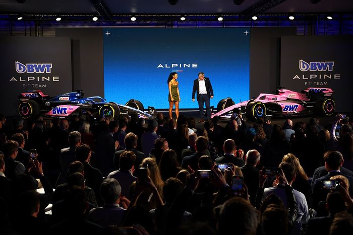 Alpine presenta el A523, su coche para la F1 2023