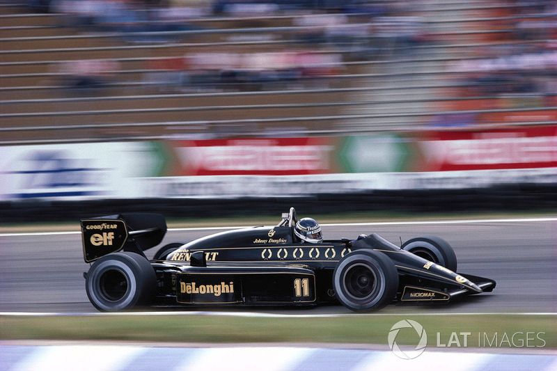 Gallery: Black and gold liveries in F1