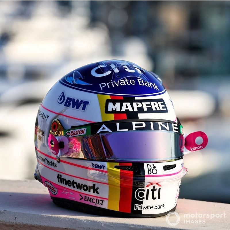 F1 | Alonso: a Yas Marina casco dedicato a... Sebastian Vettel