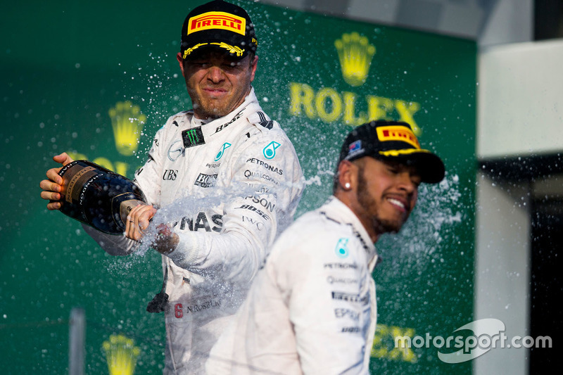 Podium: winner Nico Rosberg, Mercedes AMG F1 Team, second place Lewis ...