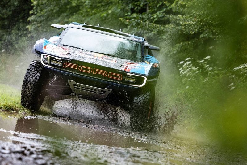 Le Ford Raptor T1+ pour le Dakar 2025 dévoilé
