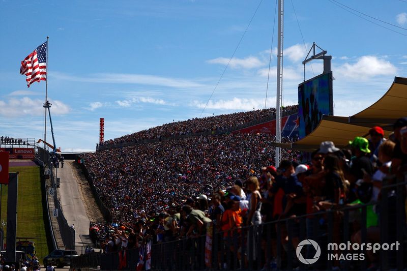 US GP fined €500,000 after track incursion by 200 F1 fans