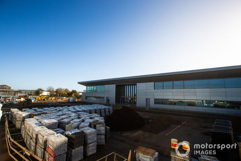 Reportage - Au cœur de la future usine Aston Martin F1