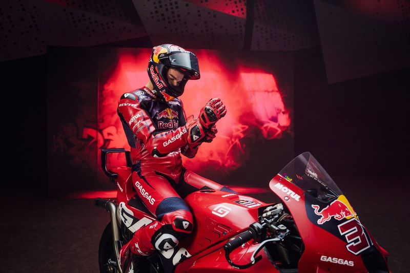 Foto's: De vernieuwde GasGas Tech3-livery vanuit alle hoeken