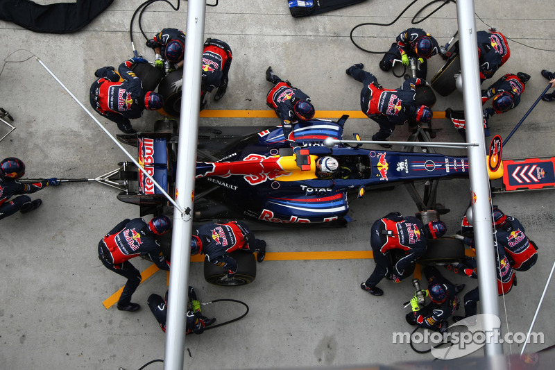 Red Bull has fastest pit crew in F1 - analysis