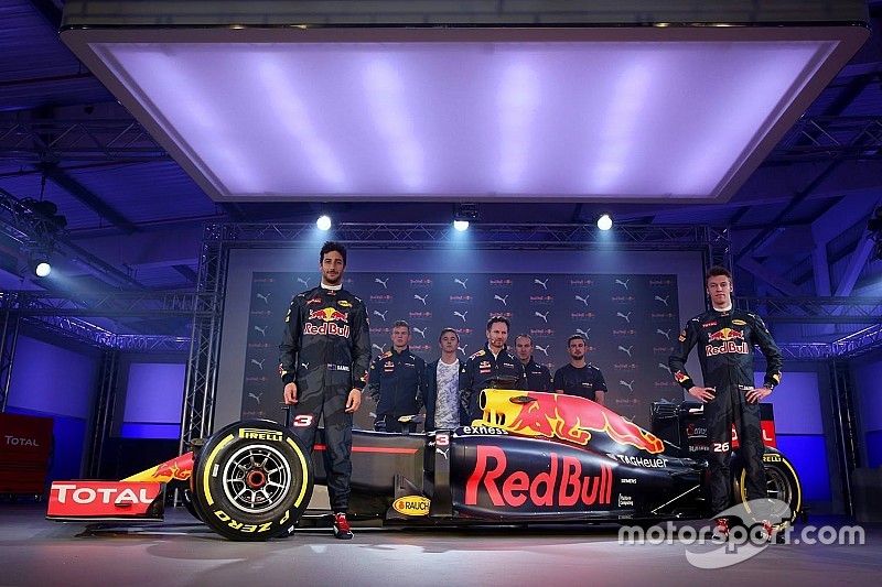 Red Bull presenteert mat blauwe livery voor F1-seizoen 2016