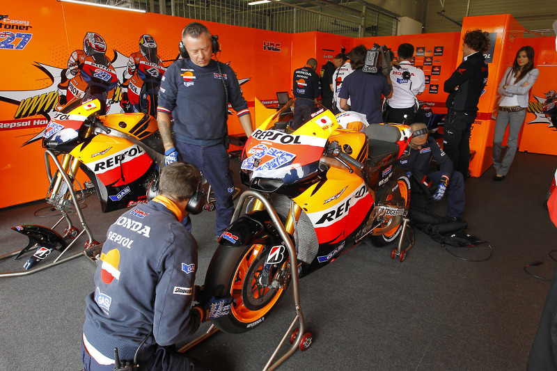 Repsol Honda Team pit area at Czech GP